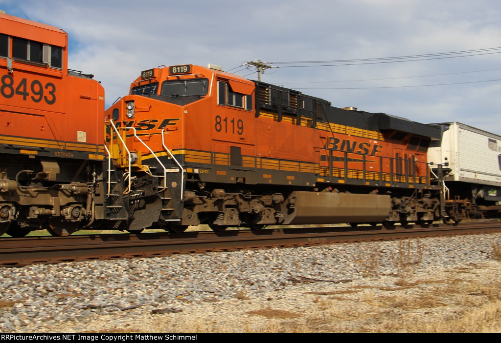 BNSF 8119